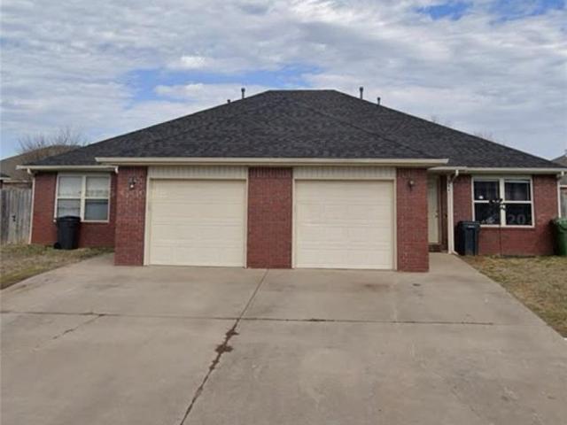 409 E Marietta Ct, Rogers, AR 72758