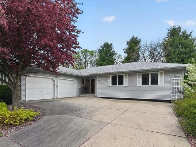 409 E Netherwood St, Oregon, WI 53575