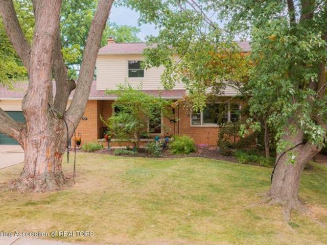 409 E Sycamore St, Mason, MI 48854