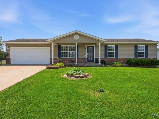 409 Fredricksburg Way, Wright City, MO 63390