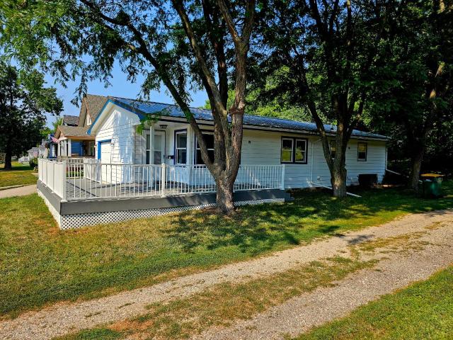 409 Fremont Street S
