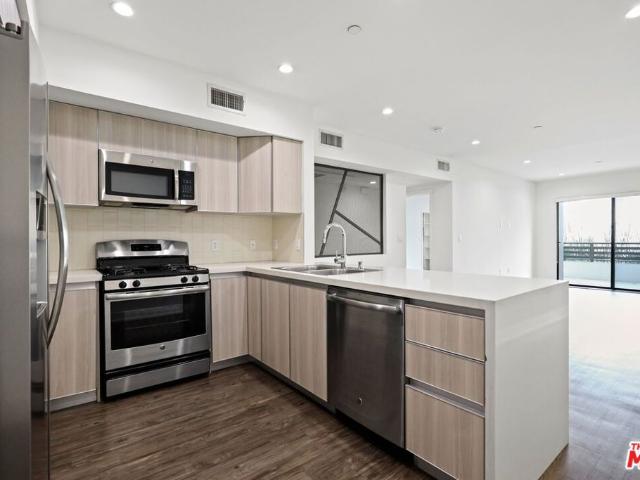 409 Hayworth 108