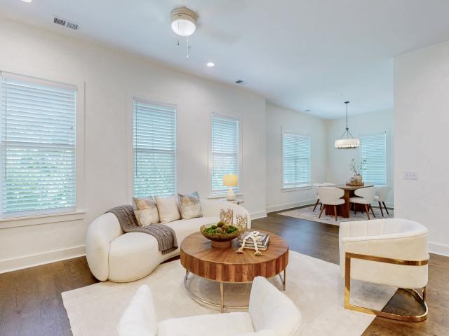 409 Herringbone Ct