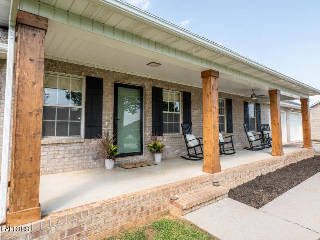 409 Hiddenbrook Lane