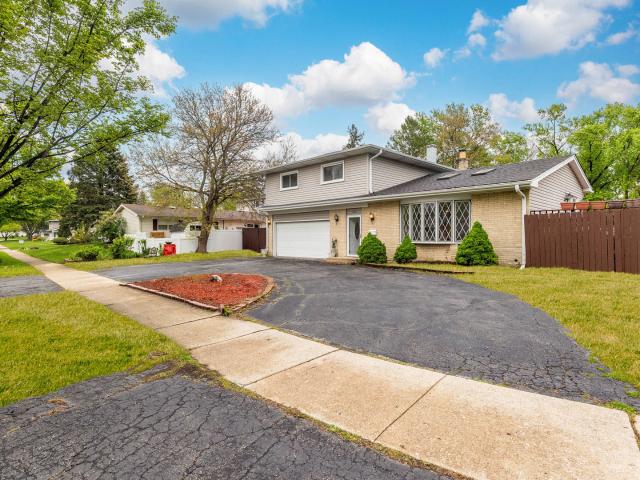 409 Hillcrest Lane