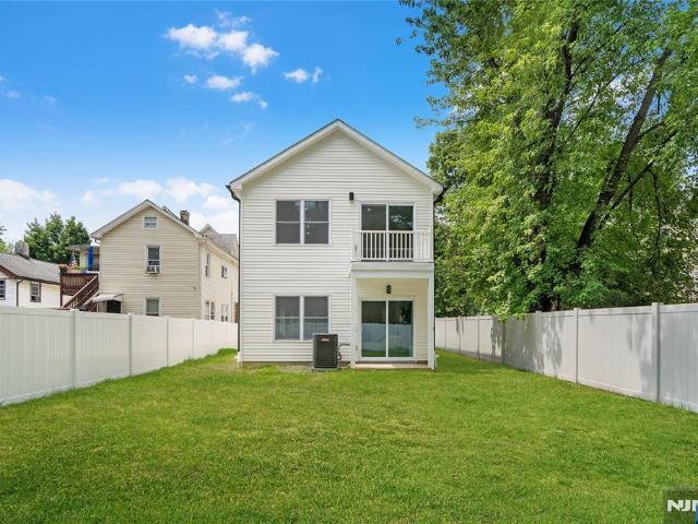 409 John Street