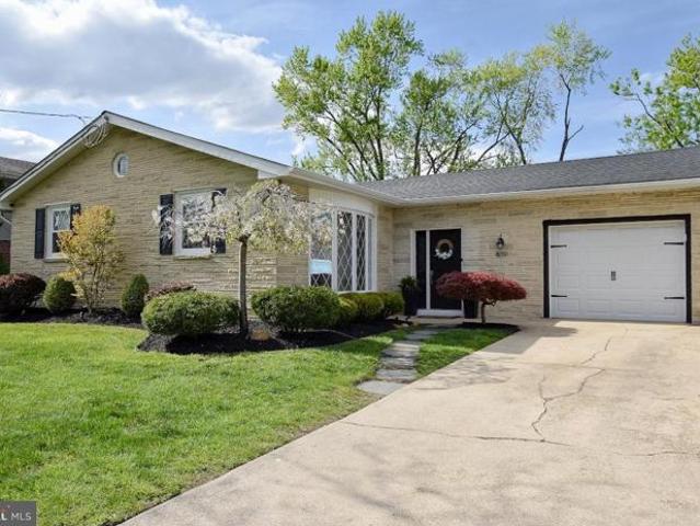 409 Jamaica Dr, Cherry Hill, NJ 08002