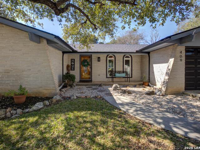 409 Oakwood