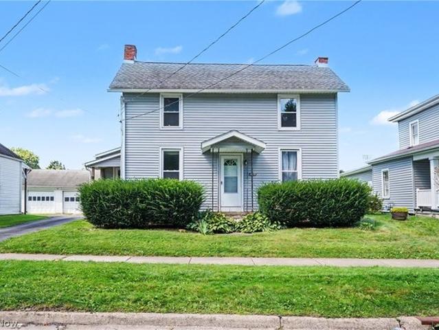 409 Ohio Ave, Salem, OH 44460