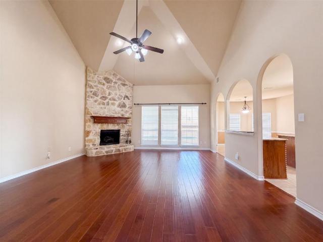 409 Lone Oak Court