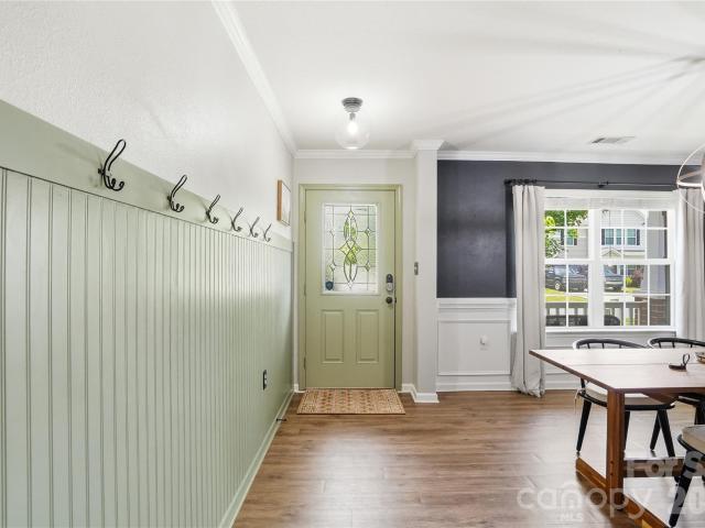 409 Lind Point Lane