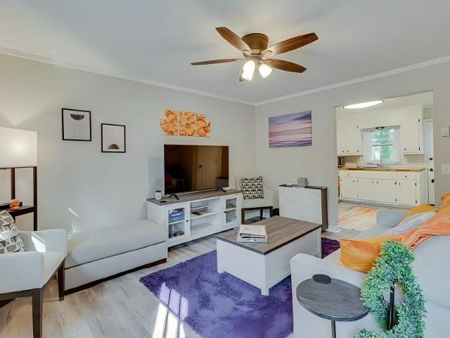 409 Lindsay Road