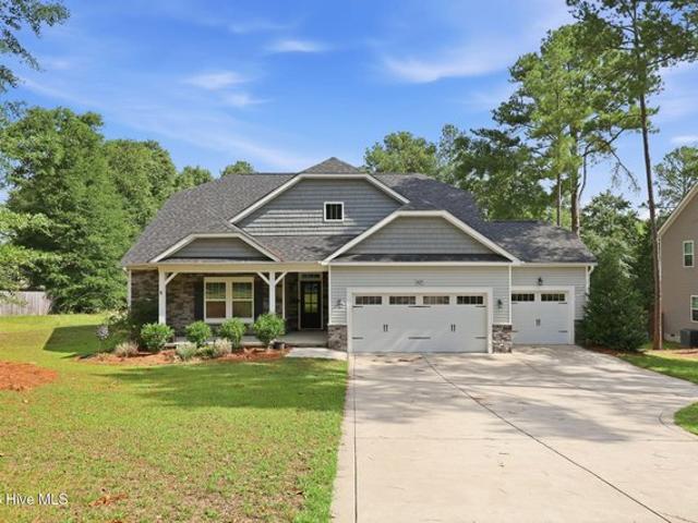 409 Mountain Run Rd, West End, NC 27376