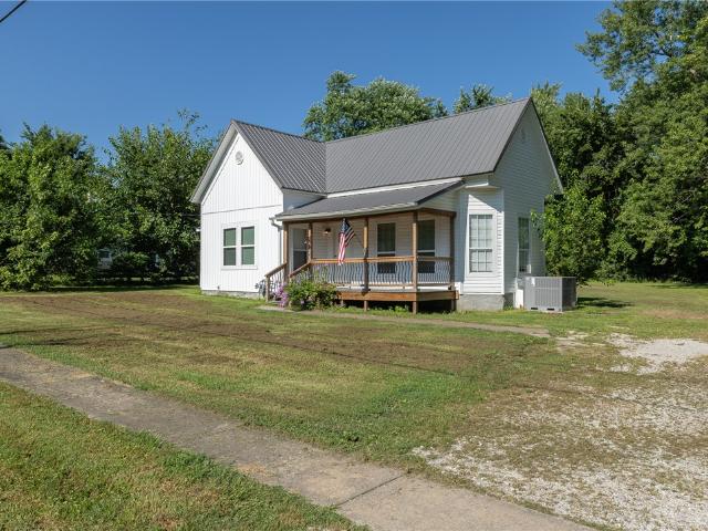 409 Main Avenue