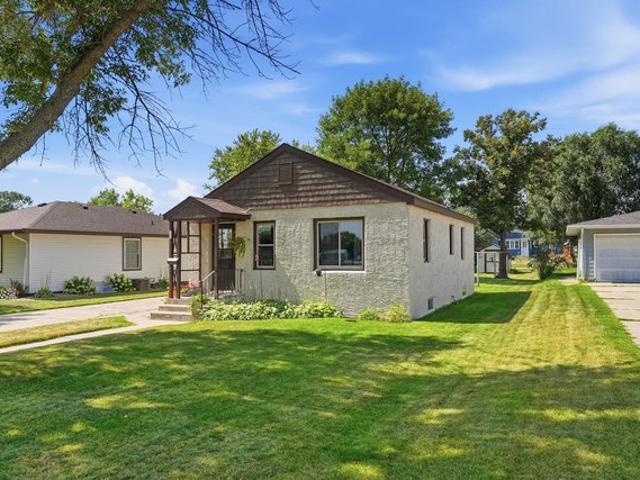409 Main St N, Sauk Centre, MN 56378