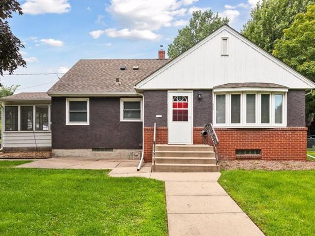 409 Milton St S, Saint Paul, MN 55102