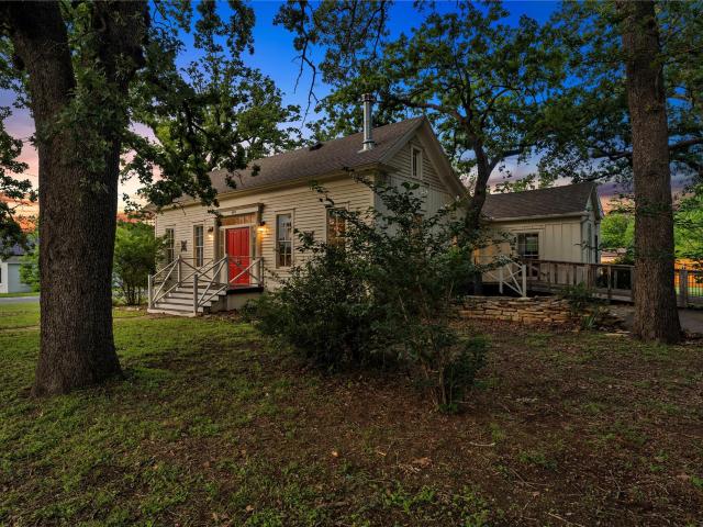 409 N Main St