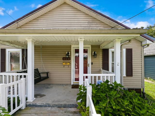 409 Noel Avenue