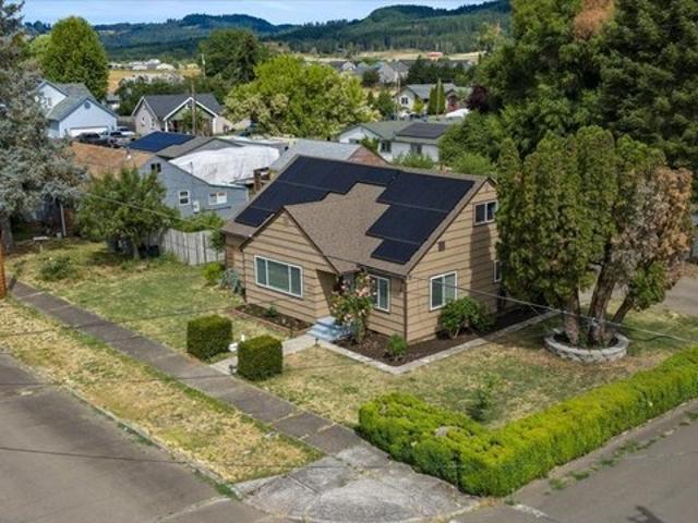 409 NW Yamhill St, Sheridan, OR 97378