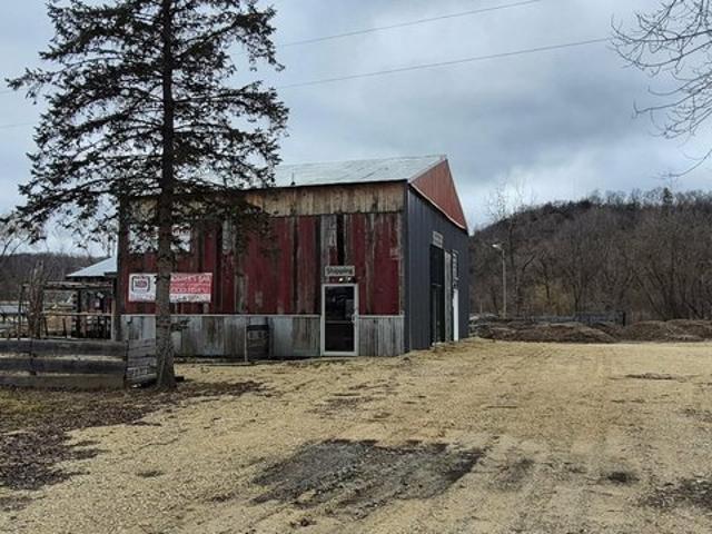 409 S 4th St, Readstown, WI 54652