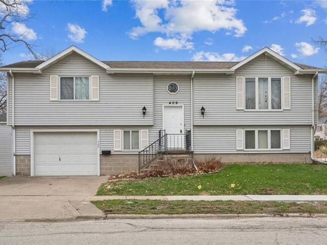 409 S 7th Ave, Iowa City, IA 52245