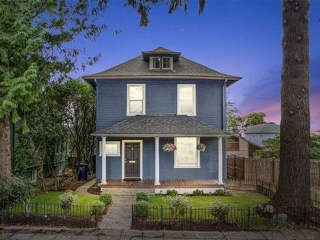 409 S 34th St, Tacoma, WA 98418