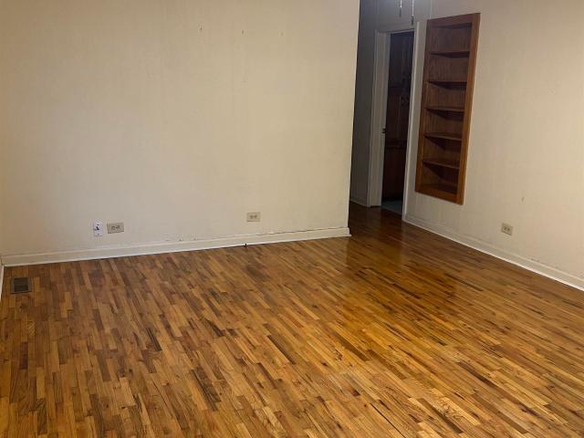 409 S Greenville