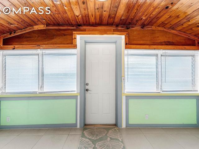 409 S M St, Lake Worth Beach, FL