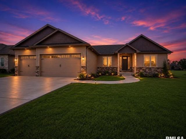 409 Sommerset Dr, Chatham, IL 62629
