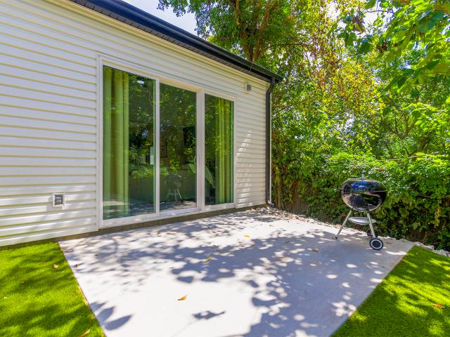 409 sanford ave 102