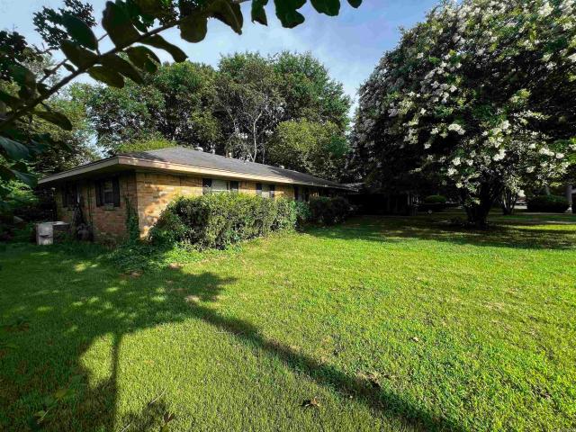 409 Sunnymeade Drive