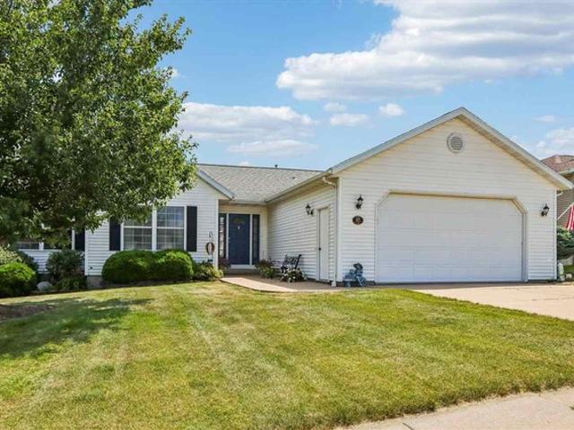 409 Page St, Williamsburg, IA 52361