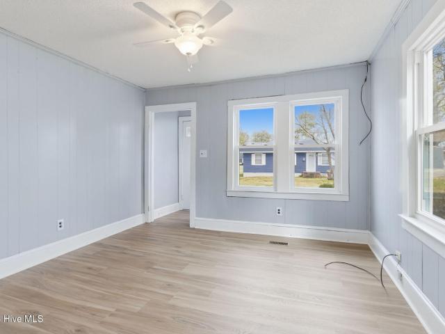 409 Perry St, Elizabeth City, NC 27909 | MLS #100556