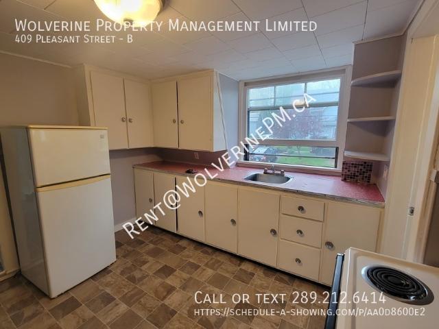409 Pleasant Street, 2 beds, 1 full bath