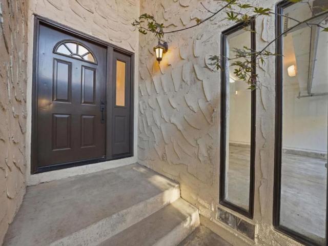 409 Puerto Place