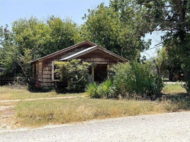 409 W 13th St, Cisco, TX 76437