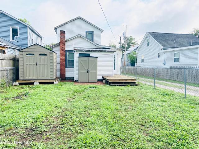 409 W Colonial Avenue
