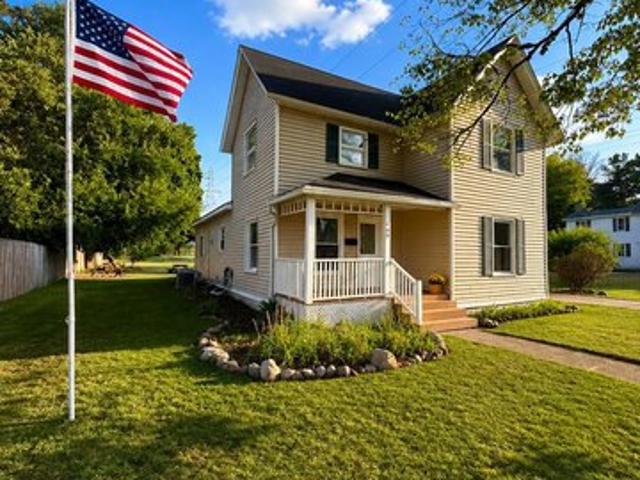 409 W Maple St, Wayland, MI 49348