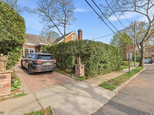 409 Tryon Ave