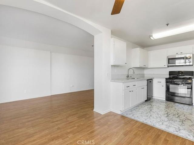 409 Utica Ave Apt 29, Huntington Beach, CA 92648