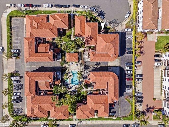 409 Utica Ave Apt 34, Huntington Beach, CA 92648