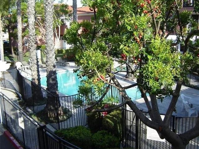 409 Utica Ave, Huntington Beach, CA 92648