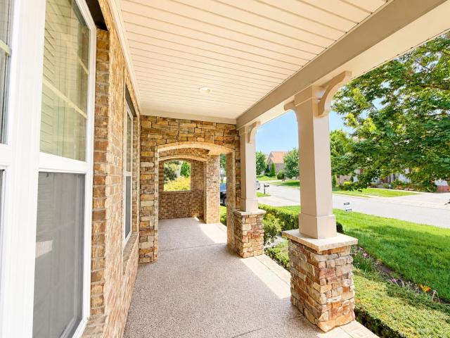 409 Valley Spring Dr