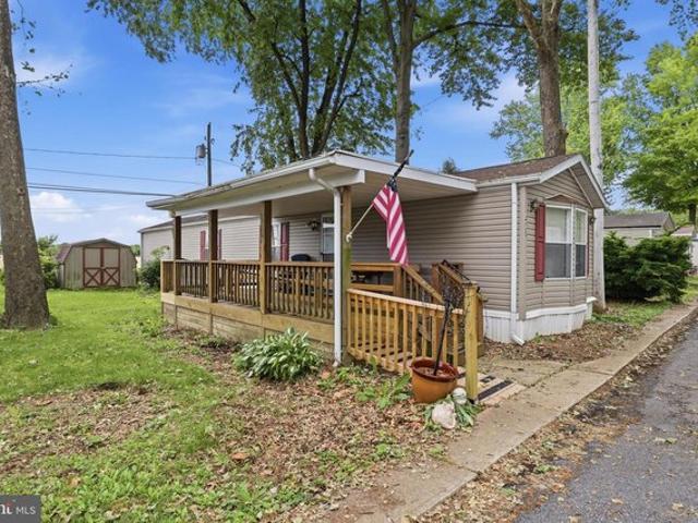 409 Venice Ave, Carlisle, PA 17015