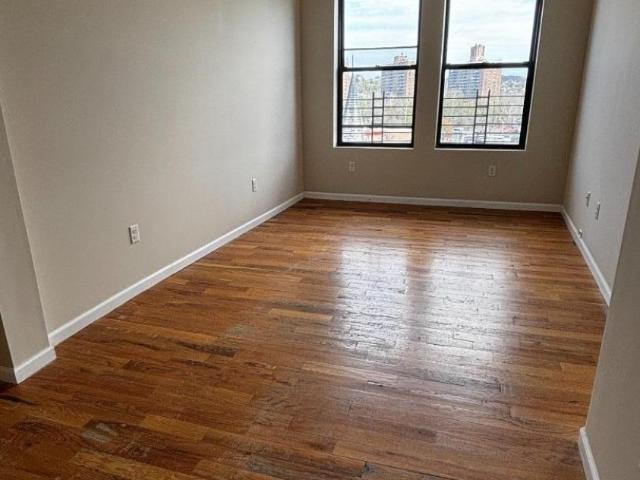 40 42 Broadway # 5B