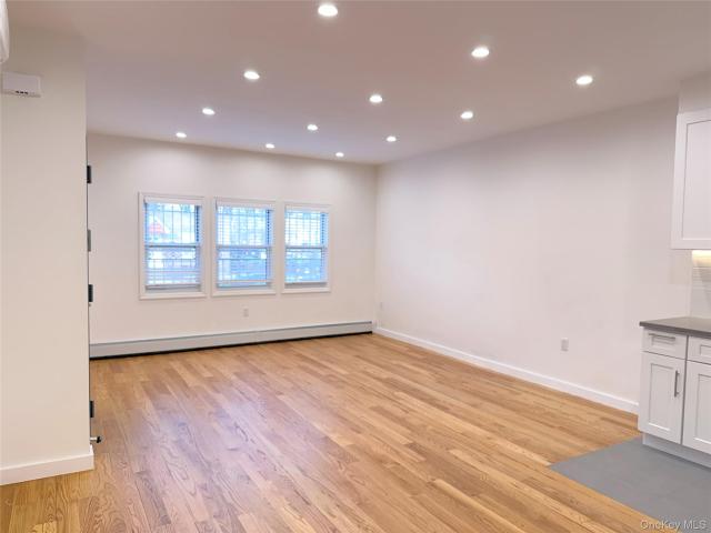 40 18 50th Avenue, Unit 1 | Compass
