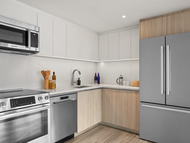 40 21 27th Street, Queens, NY