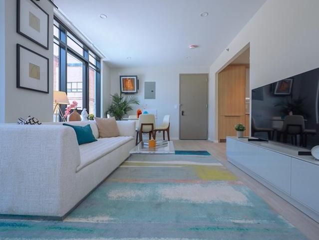 40 22 61st St Unit 5E, Woodside, NY 11377