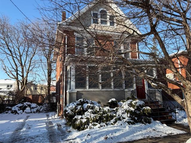 40 32 th Street | Compass
