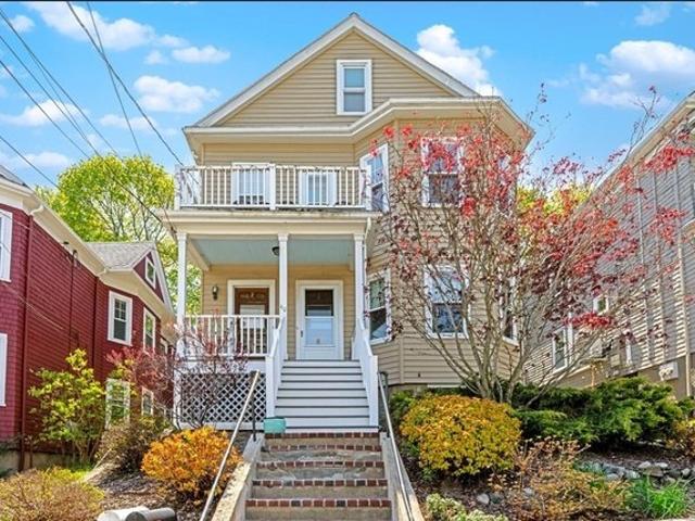 40 Tanager St, Arlington, MA 02476